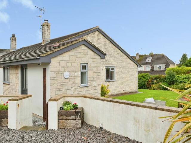 3 bedroom bungalow for sale