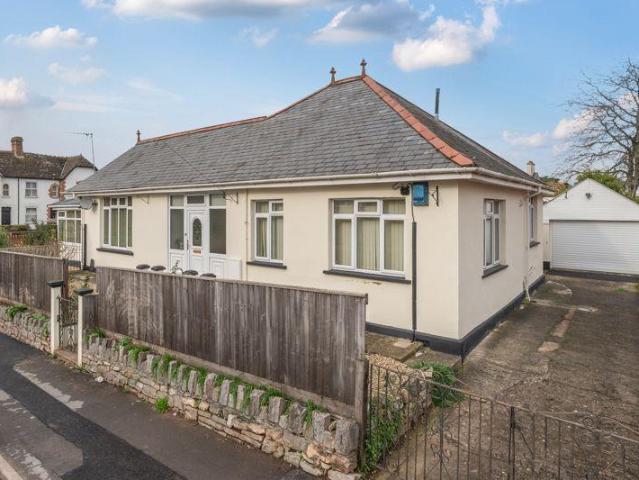 3 bedroom bungalow for sale