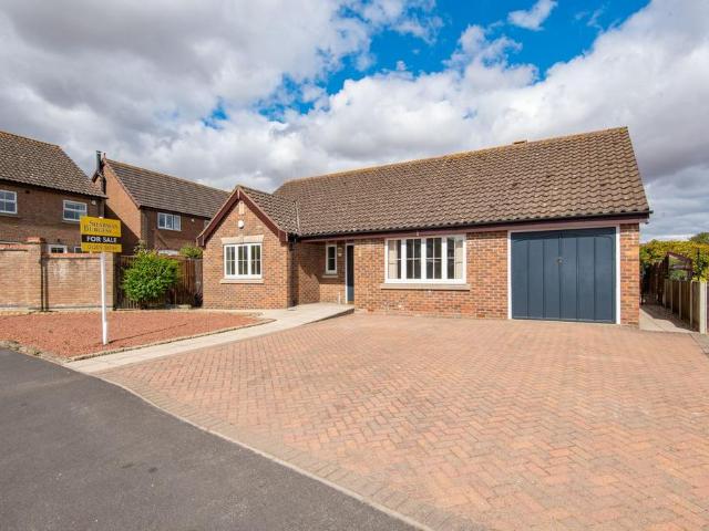 3 bedroom bungalow for sale
