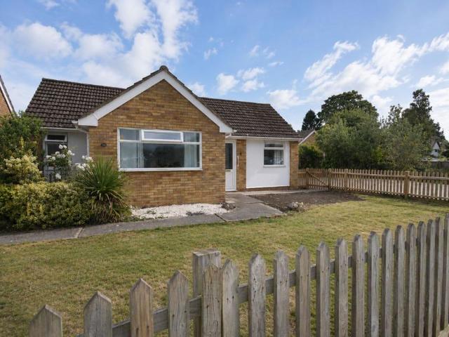 3 bedroom bungalow for sale