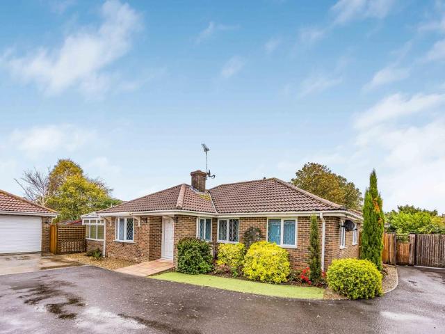 3 bedroom bungalow for sale