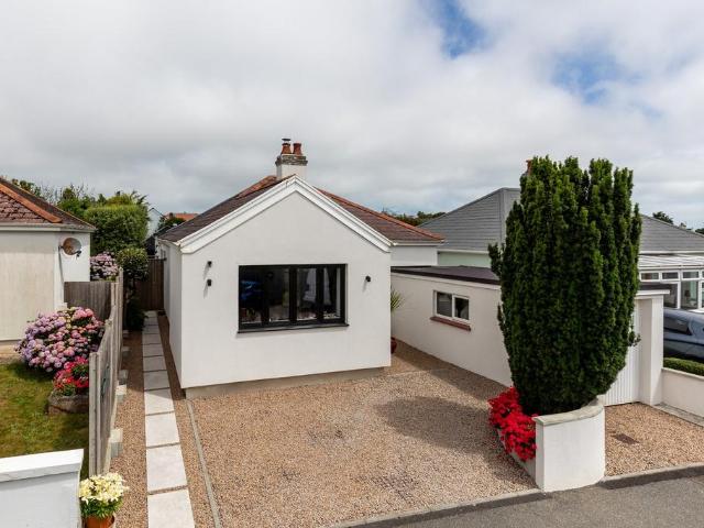 3 bedroom bungalow for sale