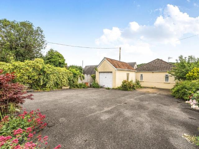 3 bedroom bungalow for sale