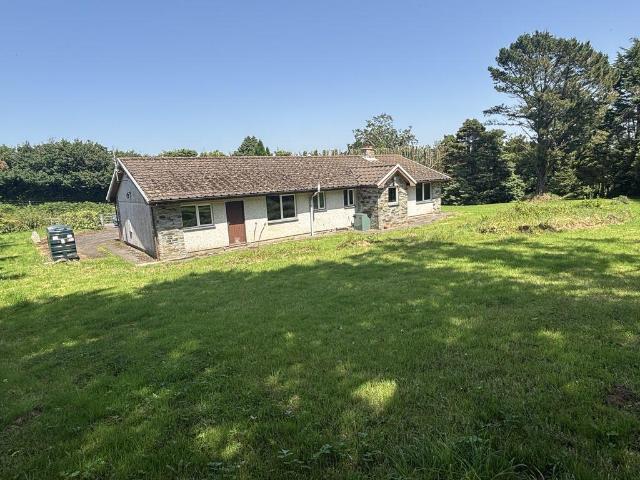 3 bedroom bungalow for sale
