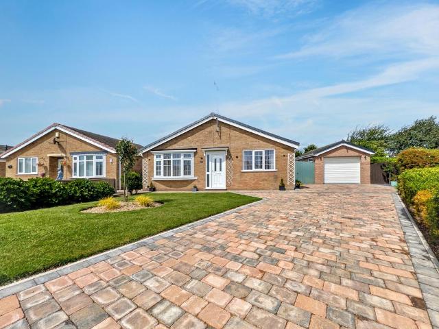 3 bedroom bungalow for sale