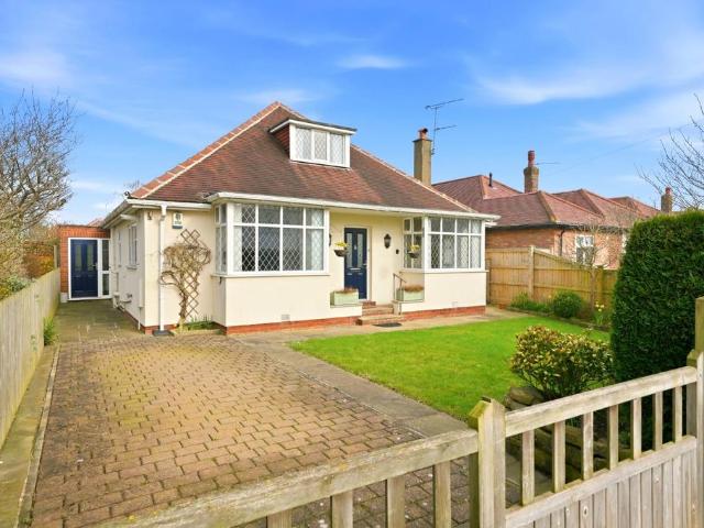 3 bedroom bungalow for sale