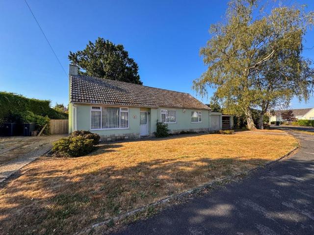 3 bedroom bungalow for sale