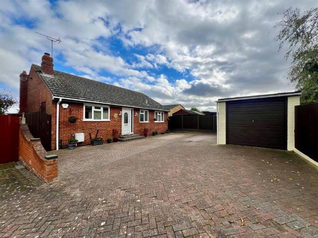 3 bedroom bungalow for sale