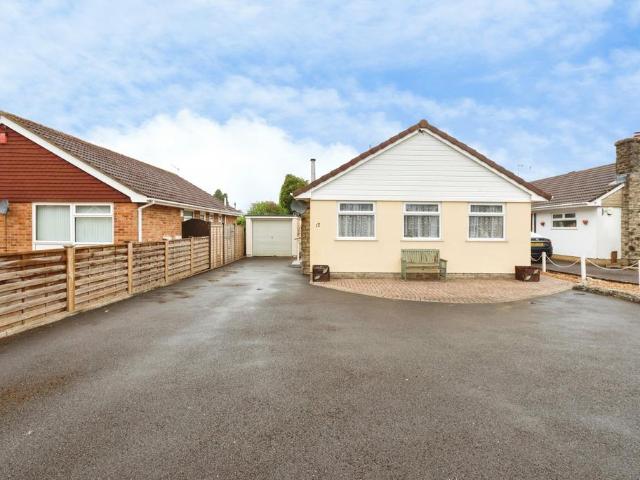 3 bedroom bungalow for sale