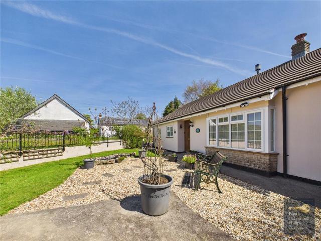 3 bedroom bungalow for sale