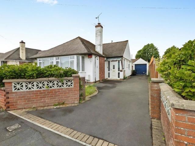3 bedroom detached bungalow for sale