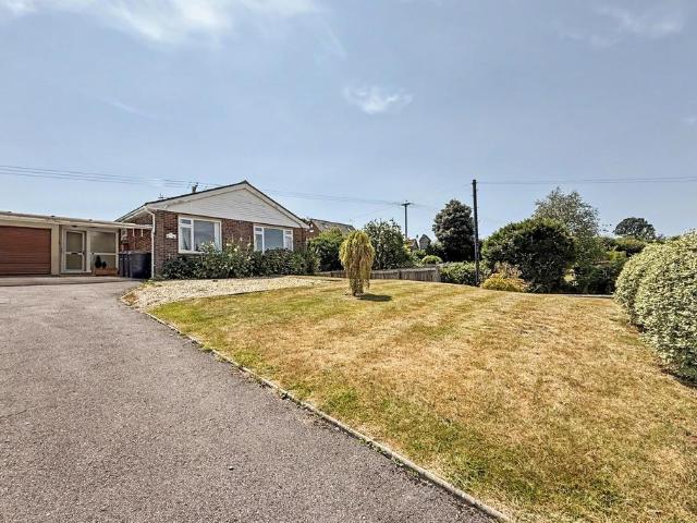3 bedroom bungalow for sale