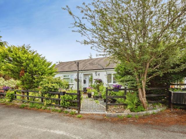 3 bedroom bungalow for sale
