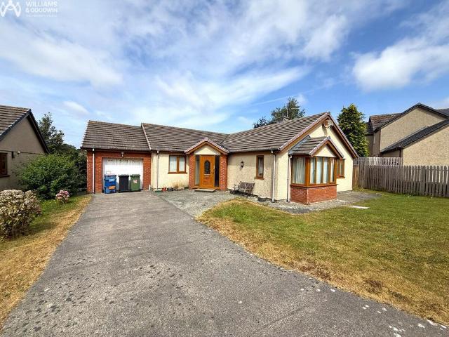 3 bedroom bungalow for sale