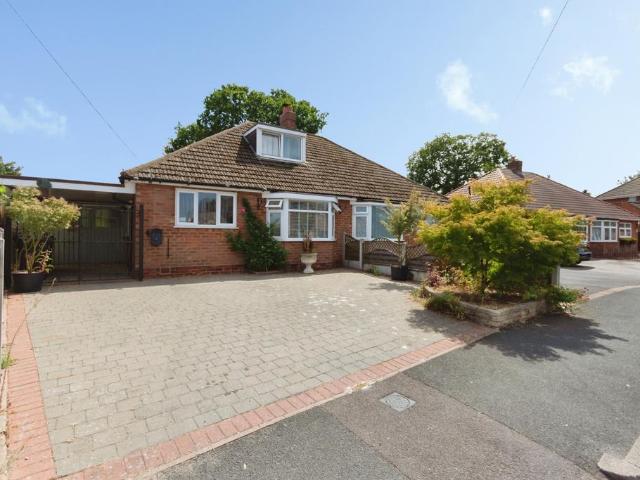 3 bedroom bungalow for sale
