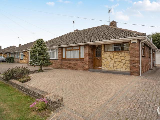 3 bedroom bungalow for sale