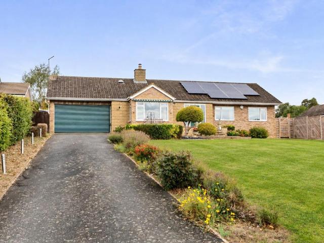 3 bedroom bungalow for sale