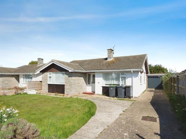 3 bedroom bungalow for sale