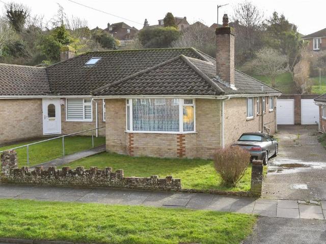 3 bedroom semi detached bungalow for sale