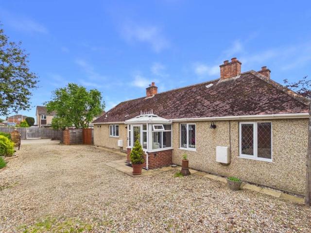 3 bedroom bungalow for sale