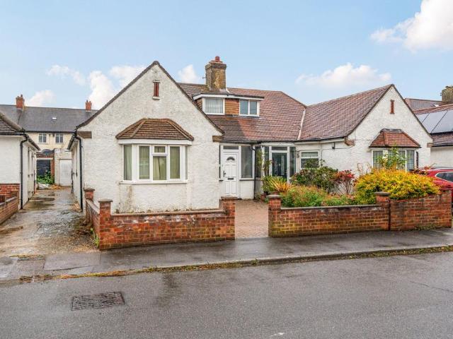 3 bedroom bungalow for sale