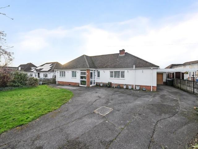 3 bedroom bungalow for sale