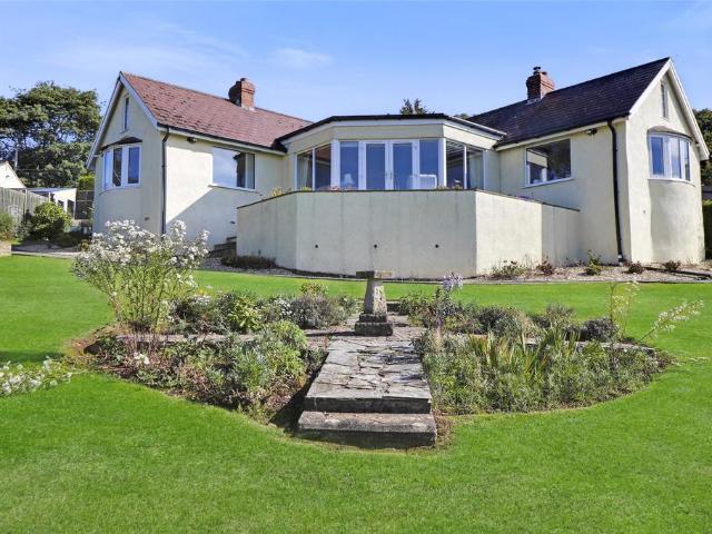 3 bedroom bungalow for sale