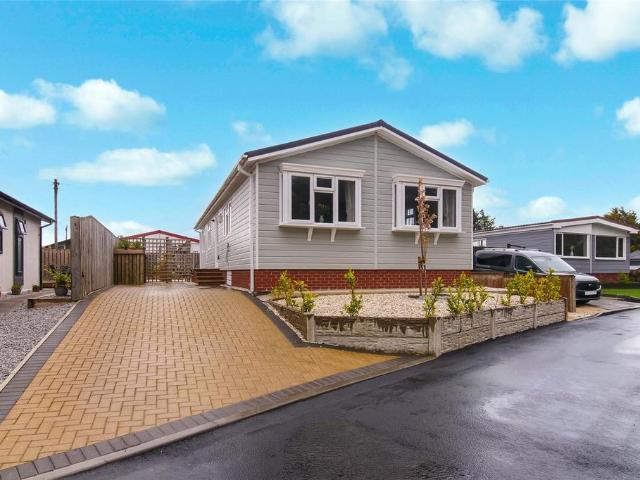 3 bedroom bungalow for sale