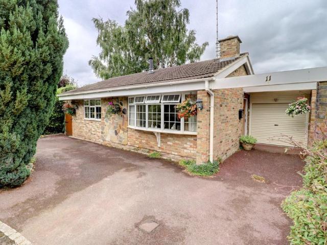3 bedroom bungalow for sale