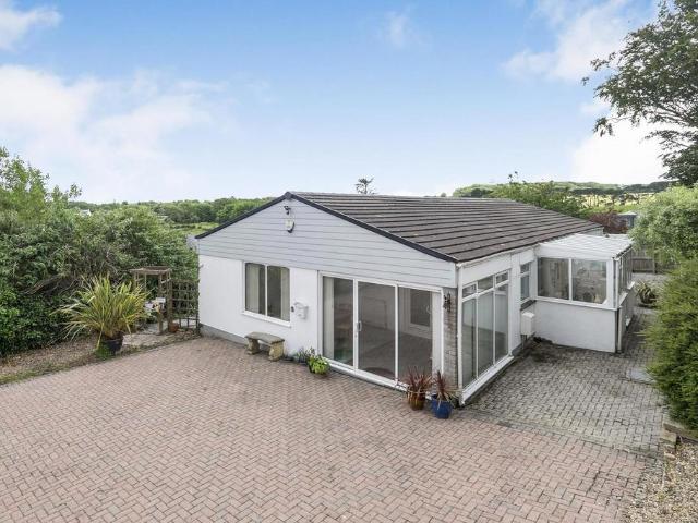 3 bedroom bungalow for sale