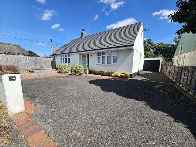 3 bedroom bungalow for sale