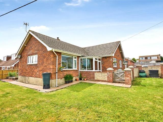3 bedroom bungalow for sale
