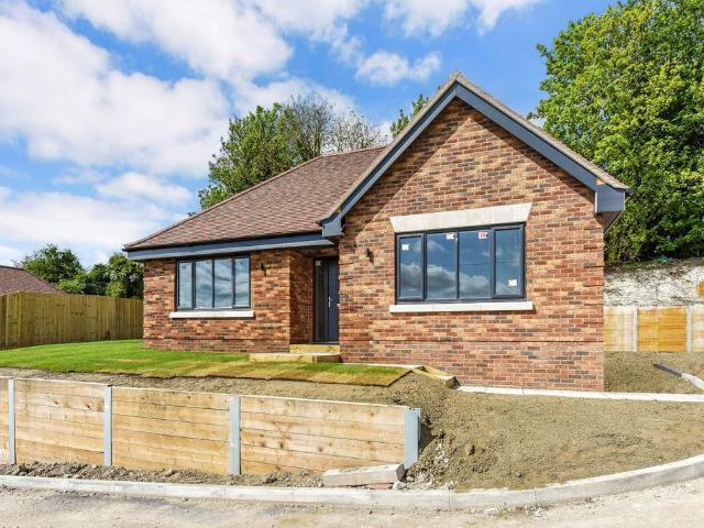 3 bedroom bungalow for sale