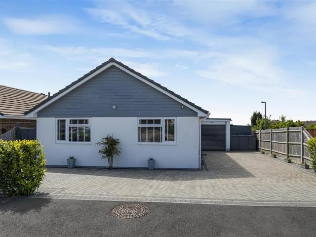3 bedroom bungalow for sale