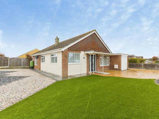 3 bedroom bungalow for sale