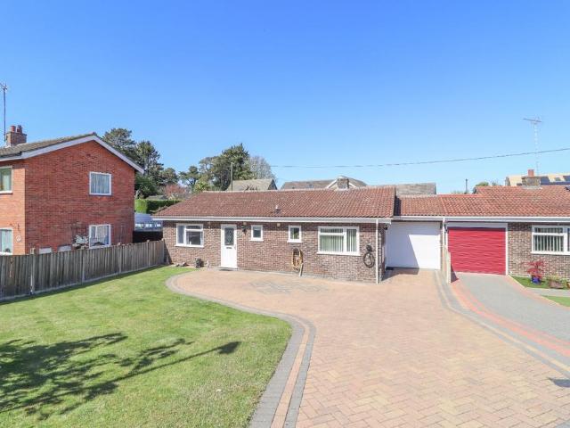 3 bedroom bungalow for sale