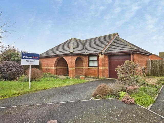 3 bedroom bungalow for sale