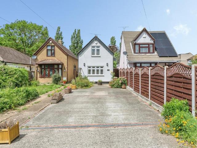 3 bedroom bungalow for sale