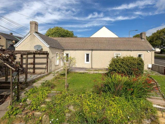 3 bedroom bungalow for sale