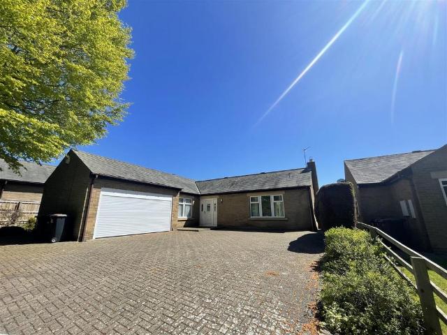 3 bedroom bungalow for sale