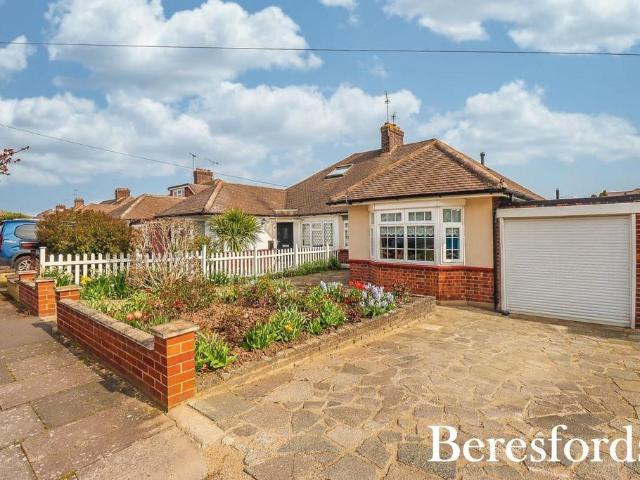 3 bedroom bungalow for sale