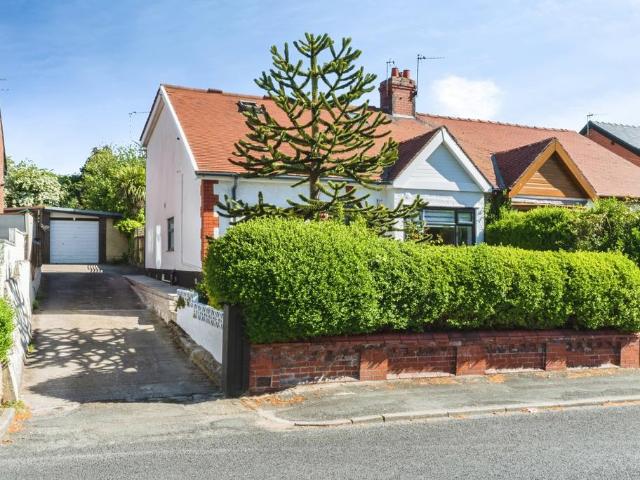 3 bedroom bungalow for sale