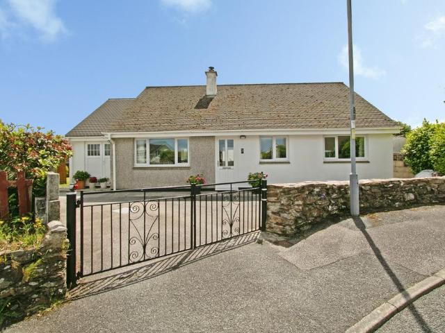 3 bedroom bungalow for sale