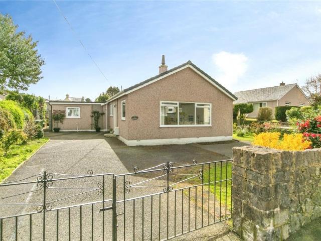 3 bedroom bungalow for sale
