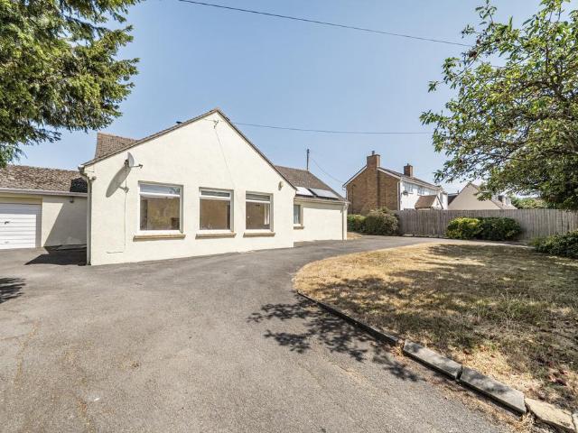 3 bedroom bungalow for sale