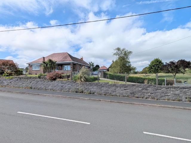 3 bedroom bungalow for sale