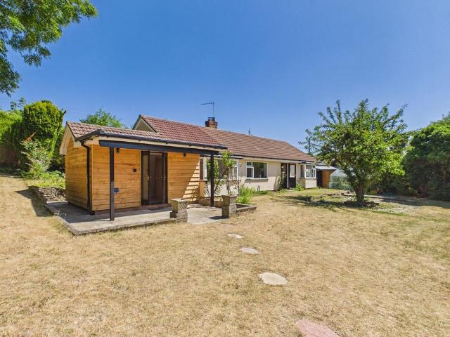 3 bedroom bungalow for sale