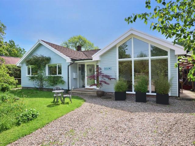 3 bedroom bungalow for sale