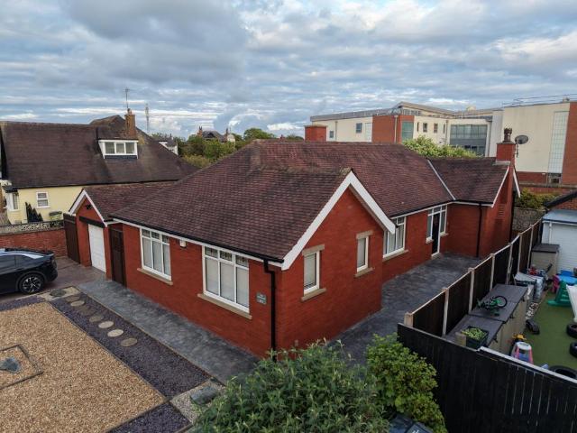 3 bedroom bungalow for sale