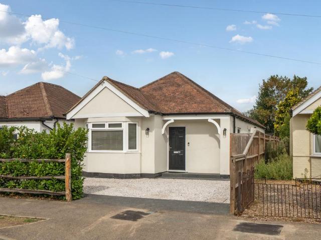 3 bedroom bungalow for sale